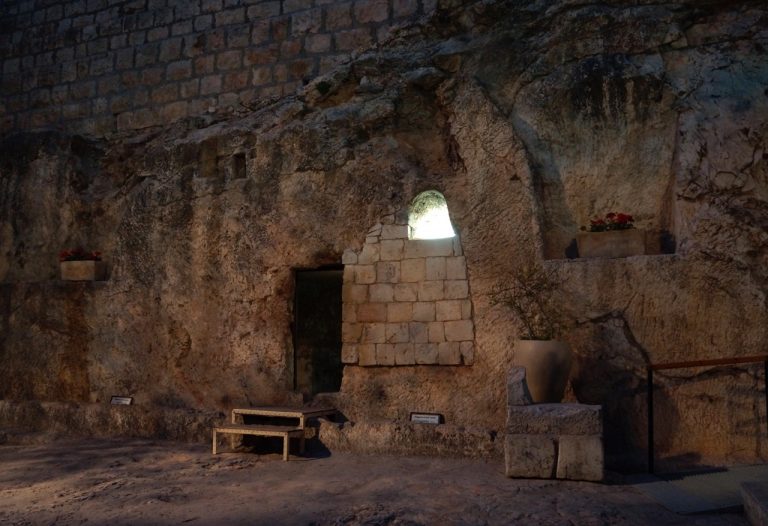 The Garden Tomb (Chapter 65 of Jesus: His Story In Stone)