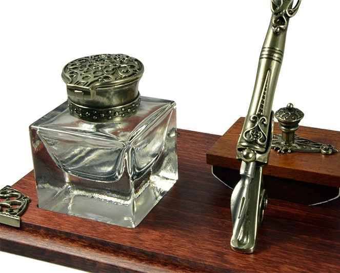 The Pen and the Inkstand — by Hans Christian Andersen